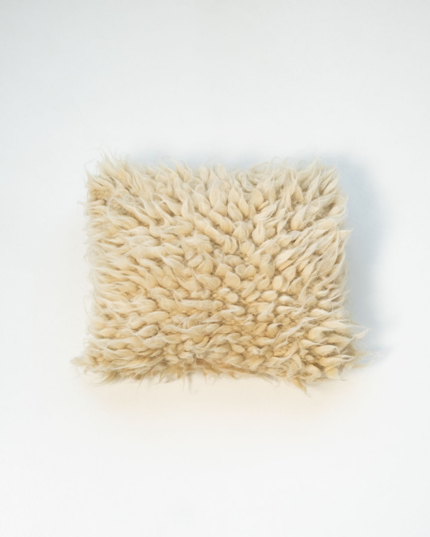 Sheep wool pillow GRASS beige buy in the MAIIMO online store